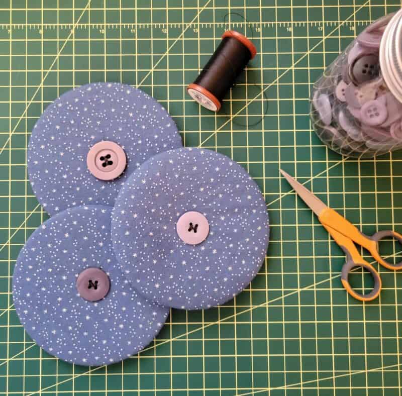 FREE PDF PATTERN- Playing Card Holder